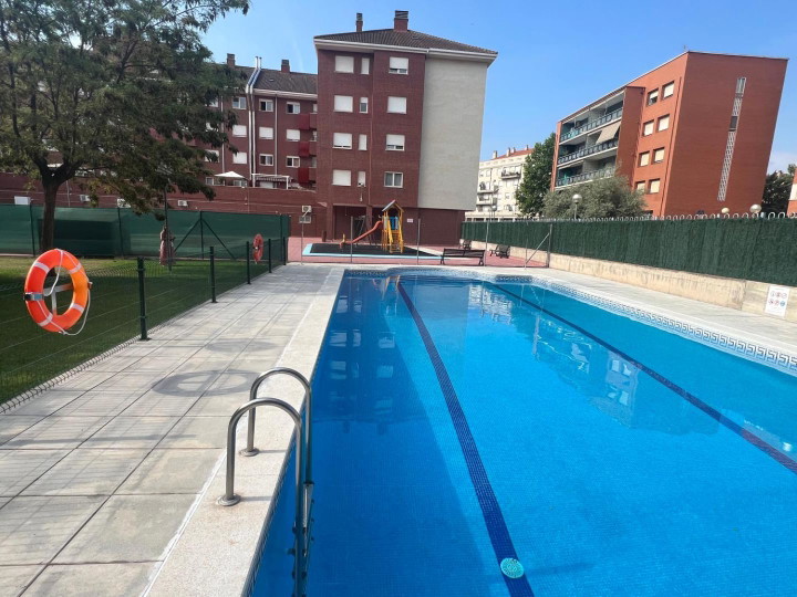 Pool And Confort 3 Habitaciones Y Garaje By Apartamentos Logroño - Viana