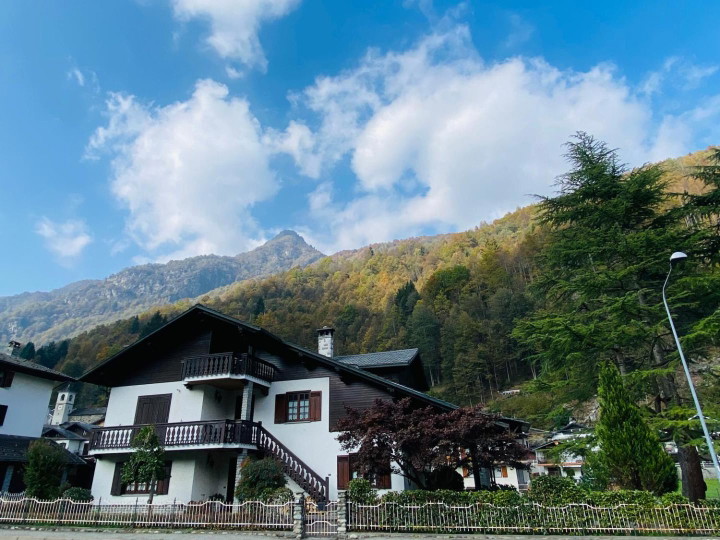 Villa I 2 Pini - Provincia di Vercelli
