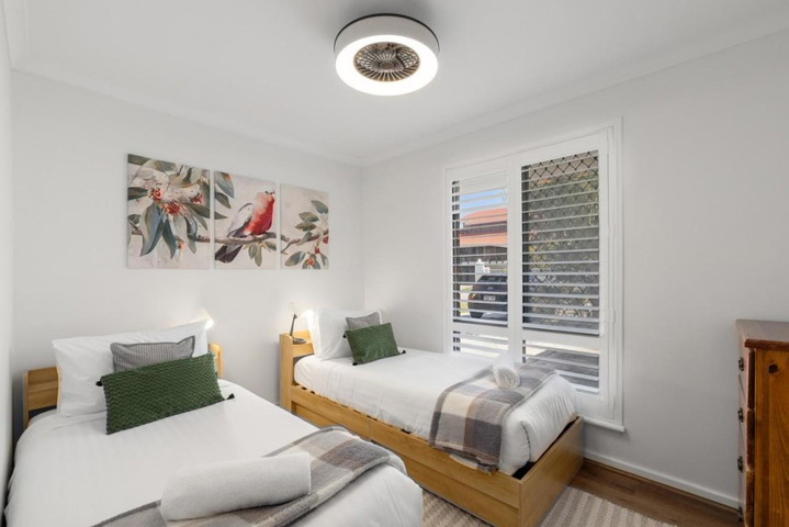 The Happy Hound In Noranda - 
