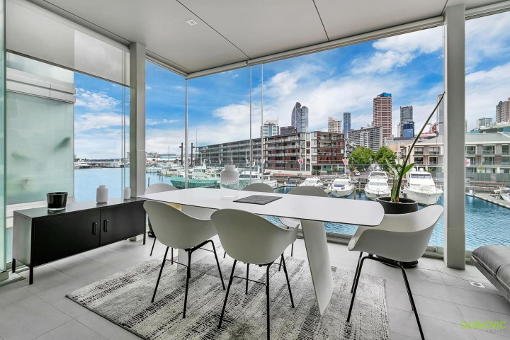 Qv Stays Modern Waterfront Stunner - Auckland