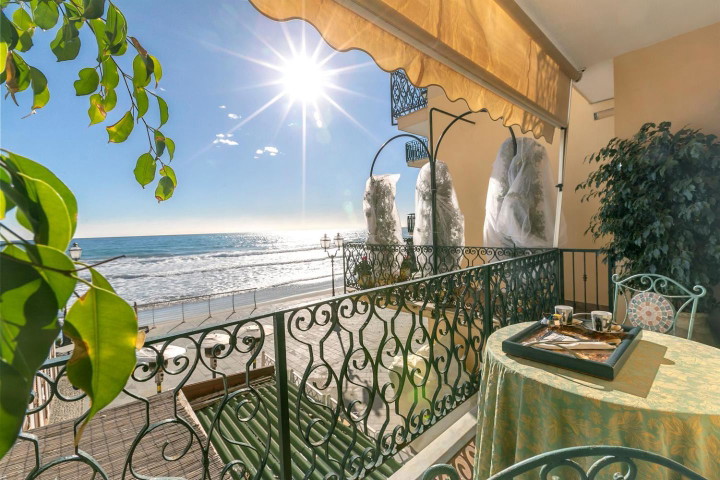 B&b Da Giueli Rooms On The Seafront - Albenga