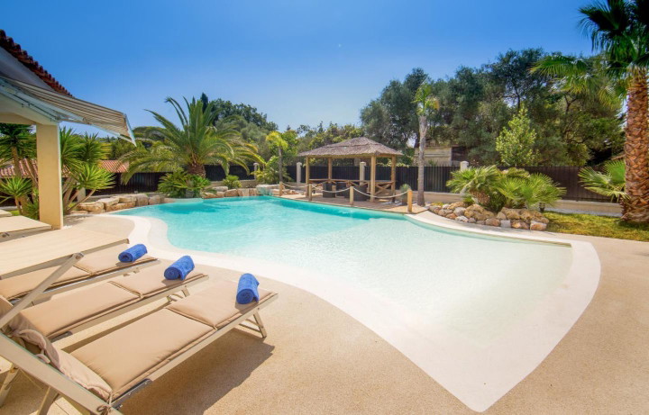Stunning Villa With Large Pool, Billiard Room And Mini-golf - Antibes