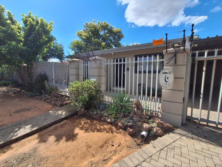 Evening Star Guest Units - Bloemfontein