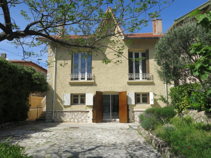 Maison Avec Jardin Sur Une Colline - Bouches-du-Rhône