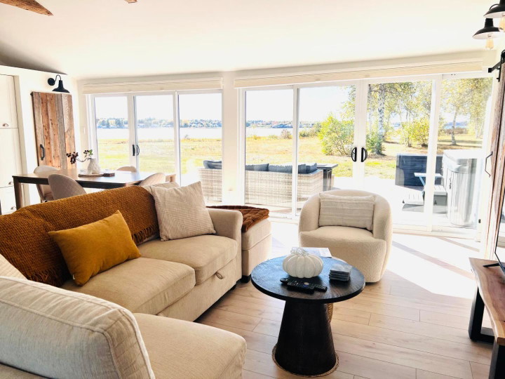 Waterfront Cottage ''The Dream'' With Hot Tub, Near Parlee Beach - Shédiac