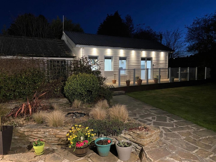 Chalet On The Green - Self Contained With Parking. - Loch Ness