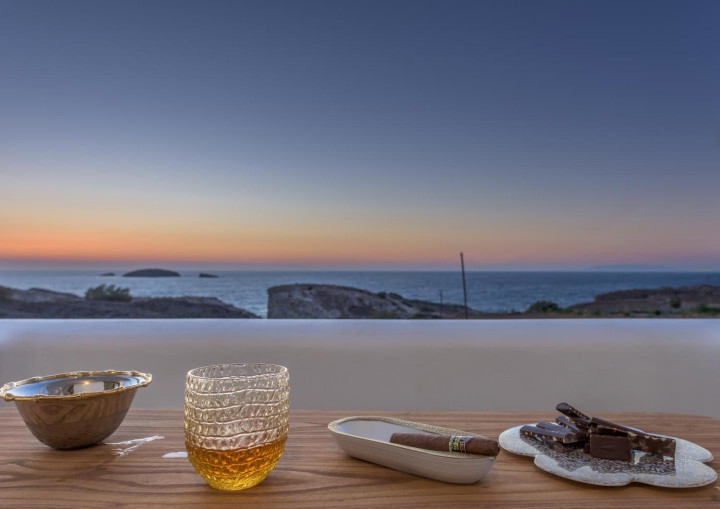 Ocean Pearl Luxurious Suite - Milos