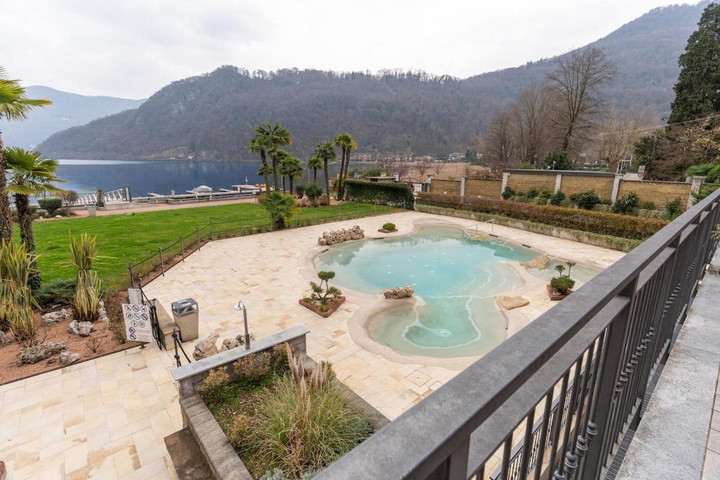 Elegant Lake View Apartment With Pool - Luino
