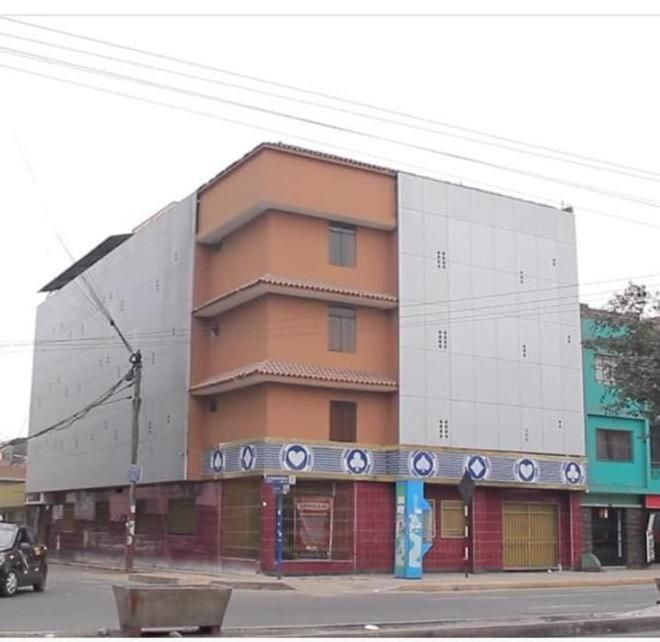 100pre Feliz - Lima