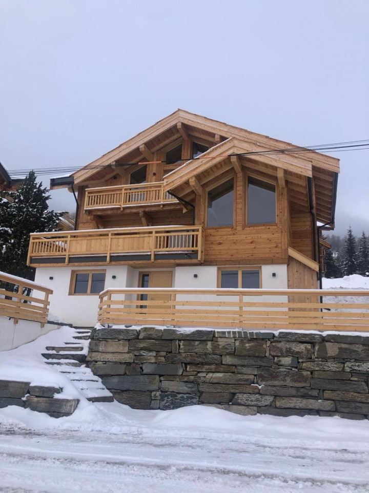 Magnifique Chalet Familial Avec Une Vue Panoramique - Césane