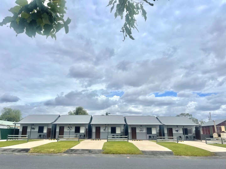Cooper's Cottages - Lightning Ridge