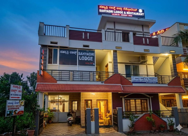 Sahyadri Lodge And Restaurant - Karnataka