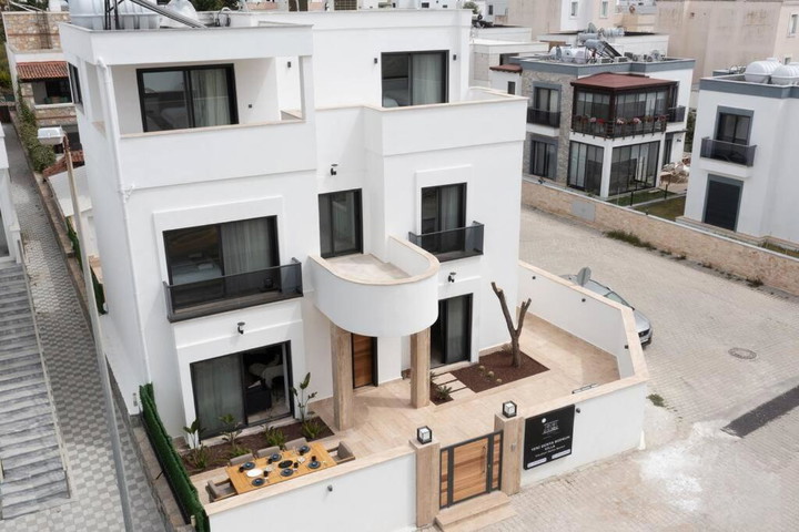Luxury 4 Bedroom Villa With Private Pool 200m To Beach - Yeni Dunya Bodrum - Gümüşlük