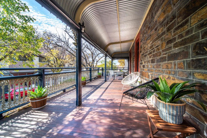 Archer St Heart Of North Adelaide Balcony 65tv - Adelaide