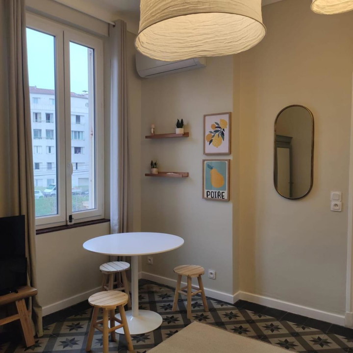 Les Vignes - Studio 25m2, Clim, Parking, Proche Centre Ville Et Transport - Antibes