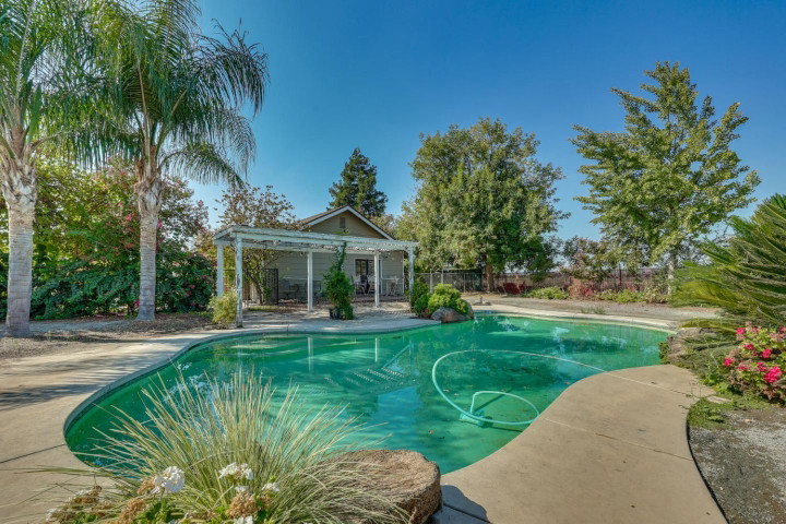 Private Pool! Charming Clovis Escape - Clovis, CA