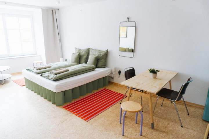 Raum Life - Design Apartment Mit Küche In Der Altstadt - Regensburg