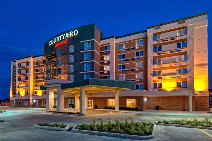 Courtyard By Marriott Westbury Long Island - Westbury, NY