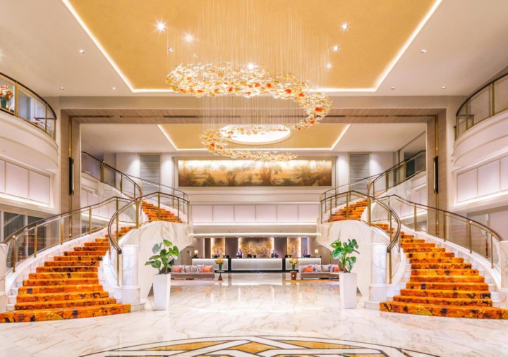 Royal Plaza On Scotts - Choa Chu Kang