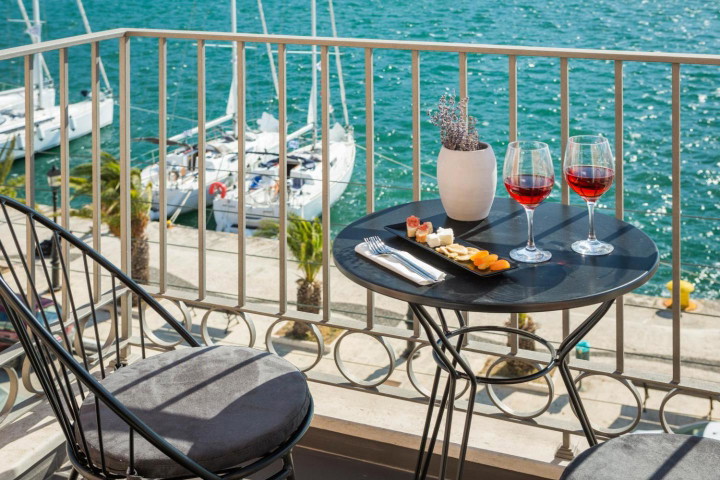 Argostoli Marina Suites - Greece