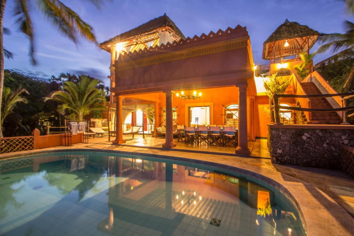 Swahili House Tiwi Beach - Private Oceanfront Boutique Villa Near Diani - Diani Beach