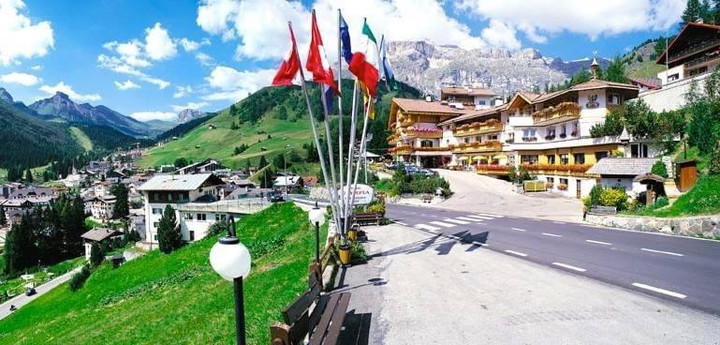 Dolomites Base Camp Hotel Olympia - Alta Badia