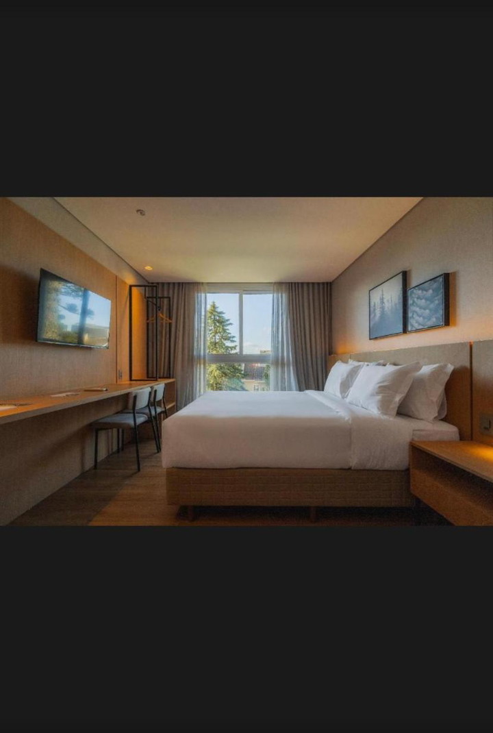 Quarto Em Hotel 4 Estrelas Golden Tulip - Canela