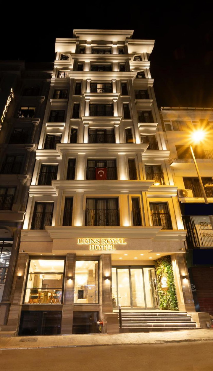 Lions Royal Hotel - Balat