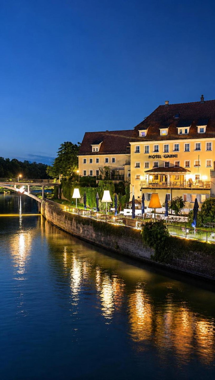 Hotel Neckaroase - Cleebronn