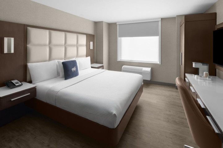 Cambria Hotel New York - Chelsea - Brooklyn, NY