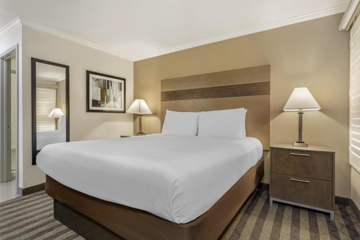 Best Western Silicon Valley Inn - Sunnyvale, CA