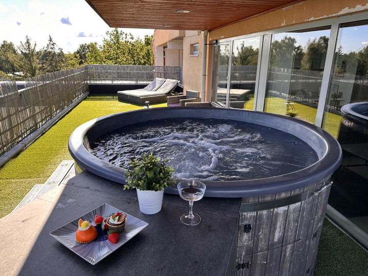 Delux Penthouse & Spa - Lettland