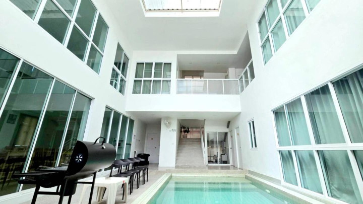 The Inn10 Pool Villa Pattaya, Entire 5-9 Br, Please View Photos Before Booking - Rayong
