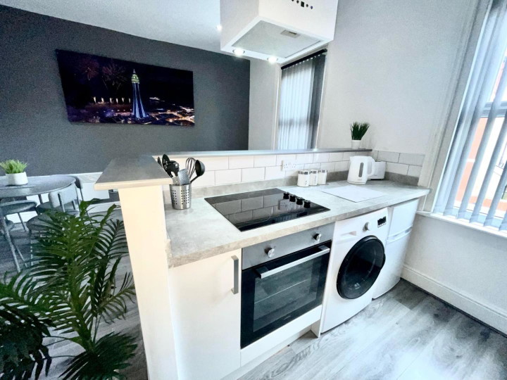 Reads Jacuzzi Apartments And Suites - Lytham St Annes