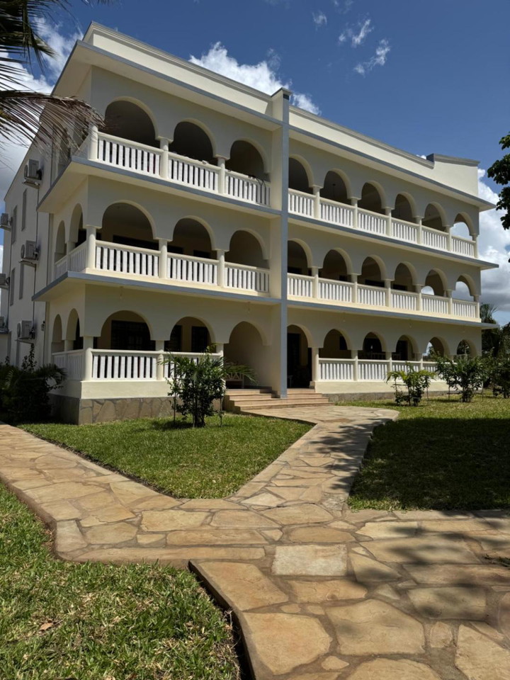Jo's Baobab Luxury Apartments - Diani Beach