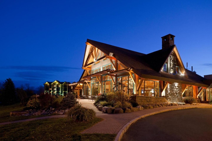 Golden Arrow Lakeside Resort - Saranac Lake, NY