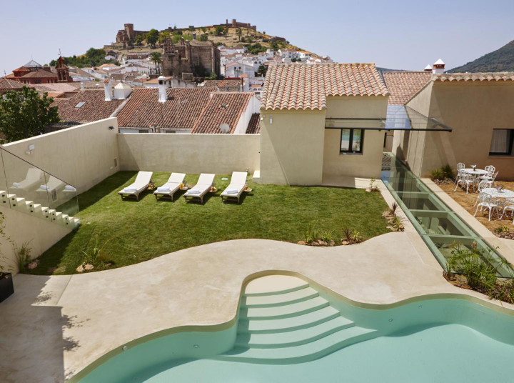 Hotel Galería Essentia - Aracena