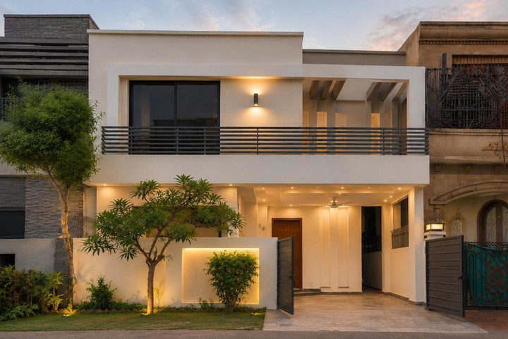 Luxury Full House 5br In Dha Phase 6 Near Raya - Lahore