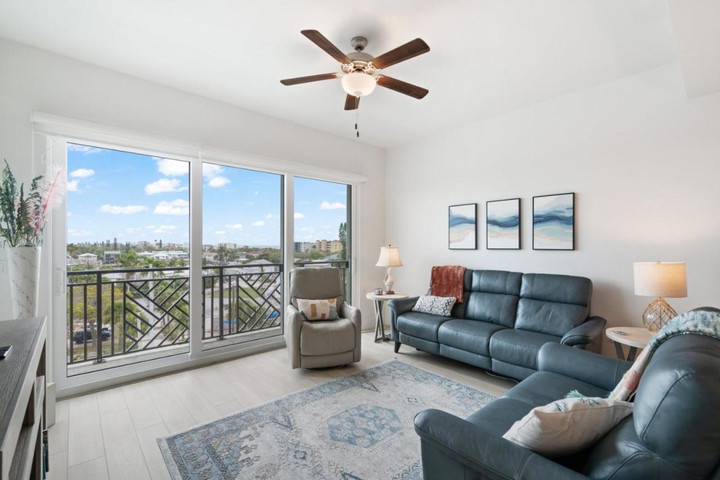 The Harbor At Town Center Unit 510 - St. Pete Beach, FL
