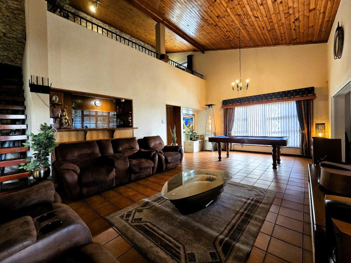 Walters Lane Luxury Accommodation Main House - No Loadshedding - Cape Town
