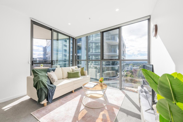 Mountain View Woden Apt, Hospital, Westfield - Canberra