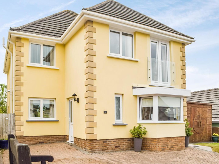 Trondra House - Llansteffan