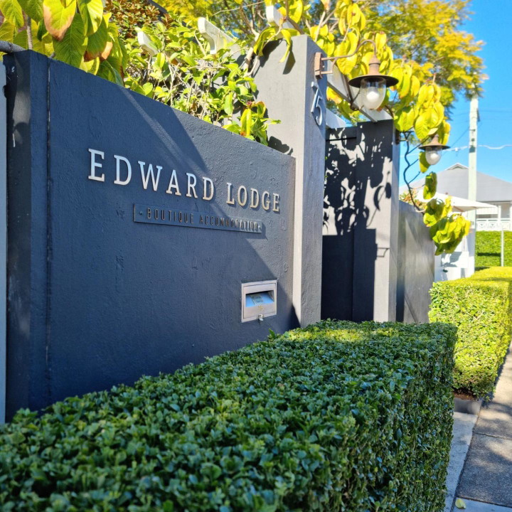 Edward Lodge New Fam - Newstead