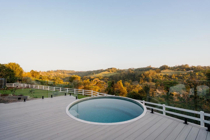 Monty's House - Montville