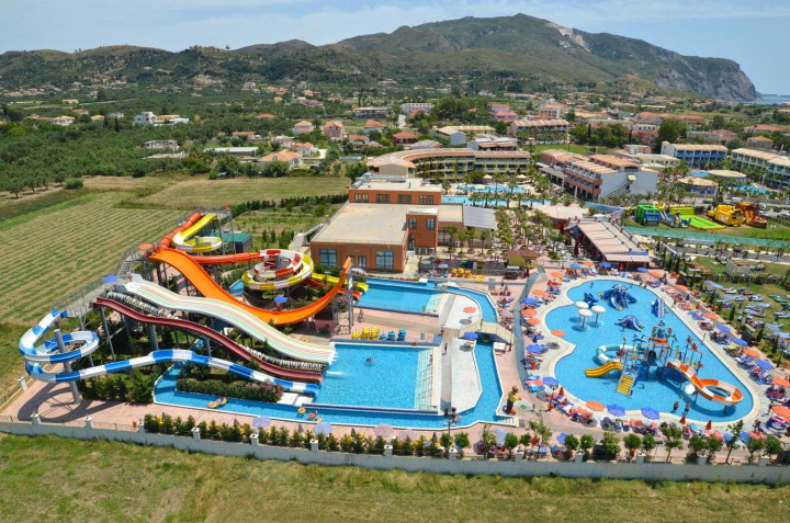 Caretta Beach Resort & Waterpark - Zakinthos
