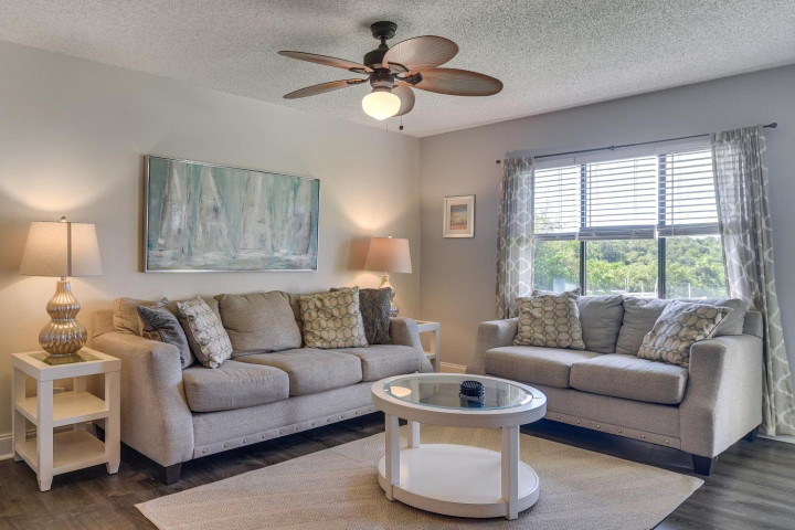 Ocean Views + Pool Access: Tierra Verde Condo! - Gulfport, FL