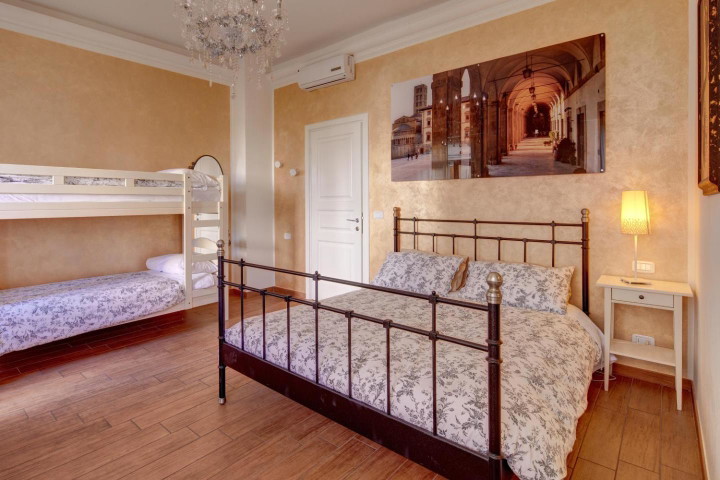 Cento Passi Dal Duomo B&b - Arezzo