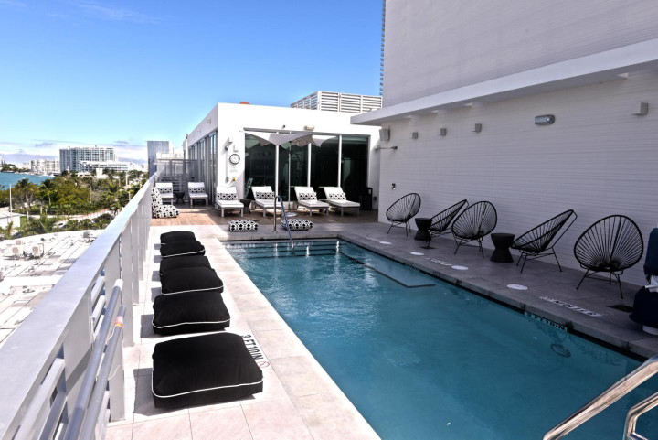 6080 Design Hotel By Eskape Collection - Surfside, FL