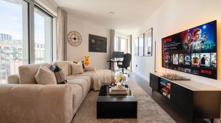 Battersea Luxe 1br Sky Suite Rooftop Pool & Gym By Regal Realms - London
