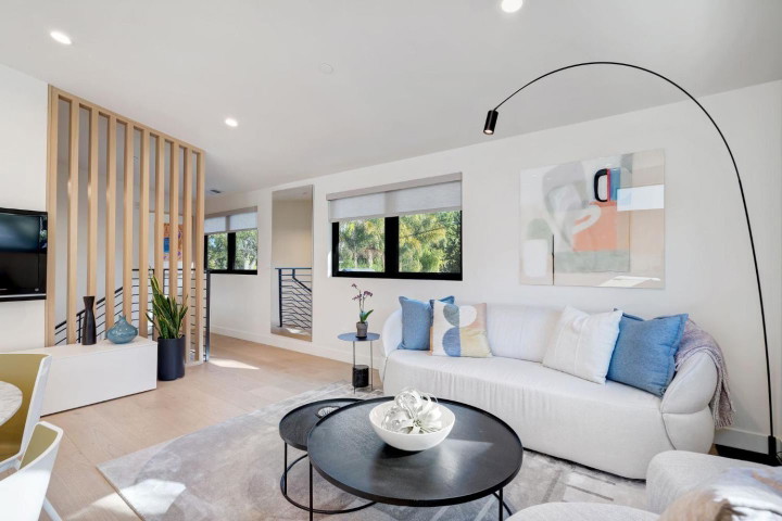 Dazzling Modern Home Close To Downtown Palo Alto And Stanford - Menlo Park, CA